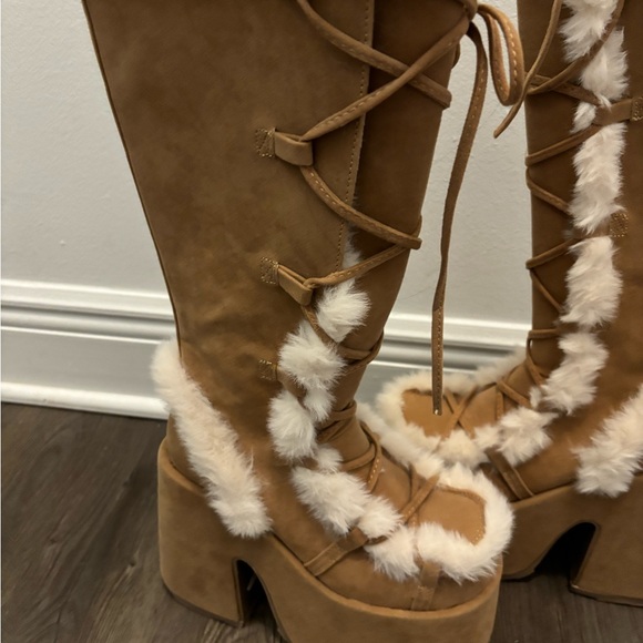 Demonia | Shoes | Nwob Demonia Camel31 Tan Platform Furry Boots | Poshmark